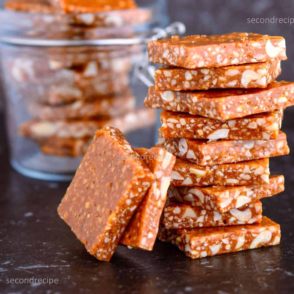 Peanut Chikki with jaggery| Peanut chikki recipe - SecondRecipe