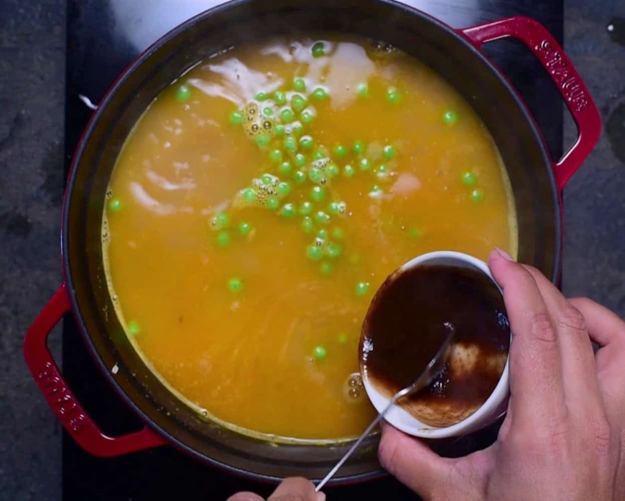 Sindhi Kadhi Recipe | Sindhi curry recipe - SecondRecipe