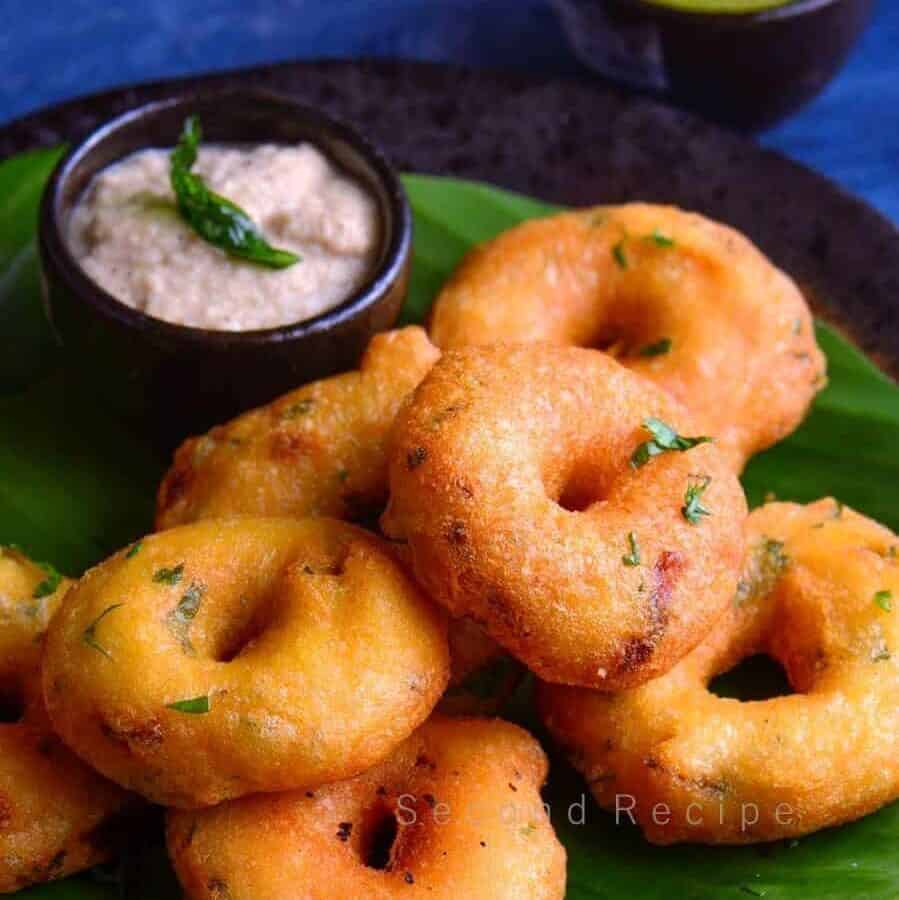 Deep fried Urad dal vada | Crispy Airfryer Medu Vada - SecondRecipe