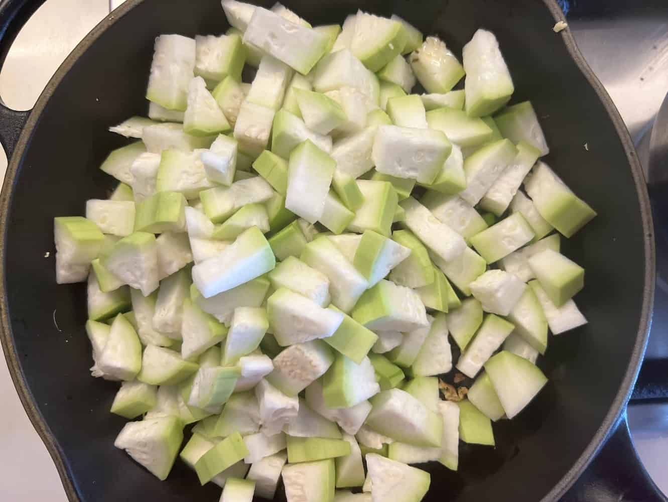 Lauki subzi | Bottle gourd recipe - SecondRecipe