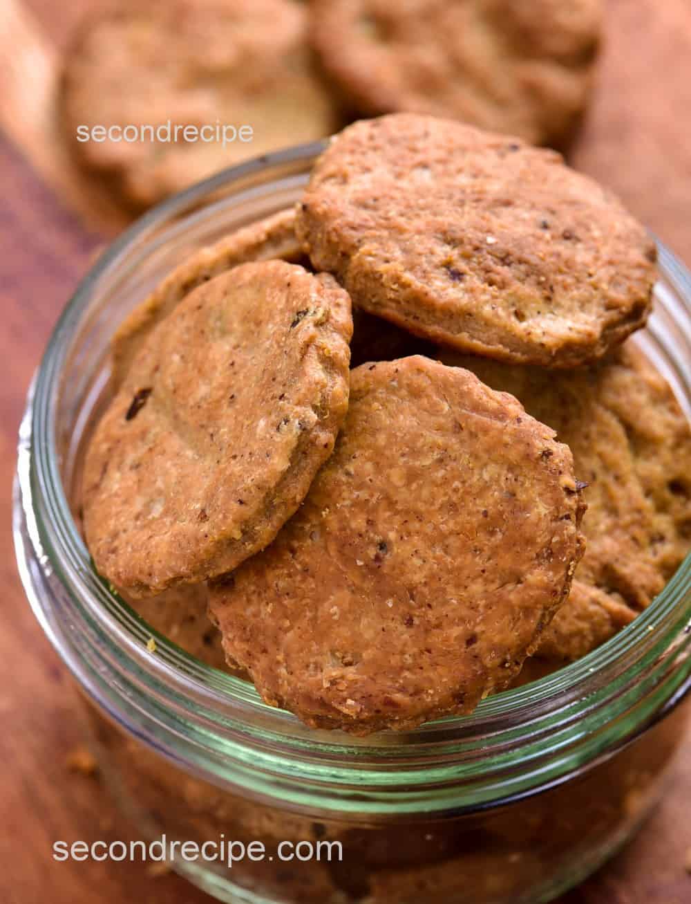 Khasta Achari Mathri recipe ( air fry / Deep fry) - SecondRecipe