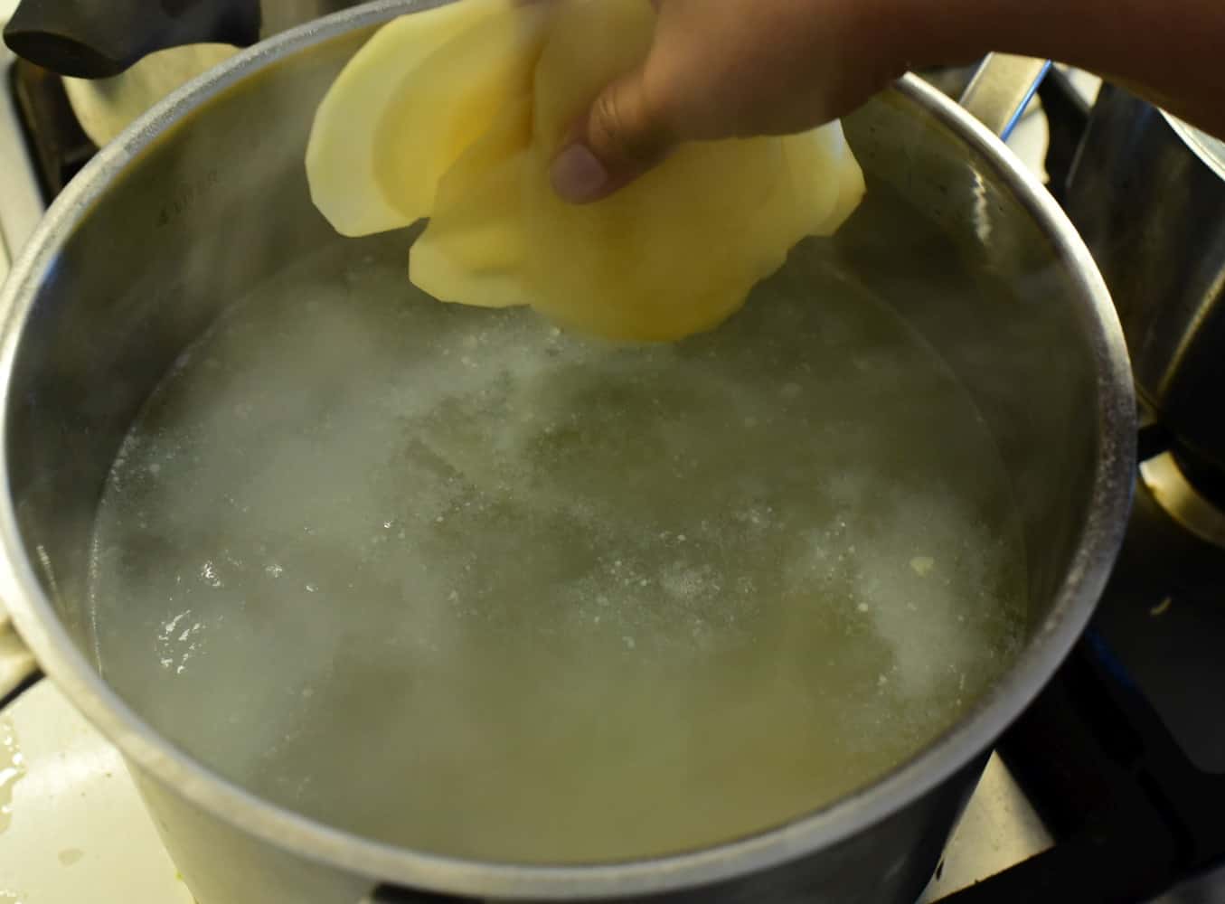 Homemade Potato chips - SecondRecipe