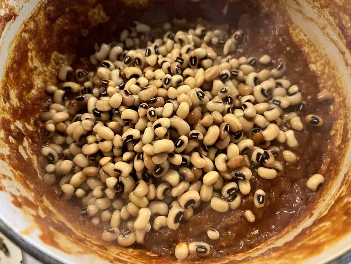 Lobia Dal | Black eyed peas curry in instant pot - SecondRecipe