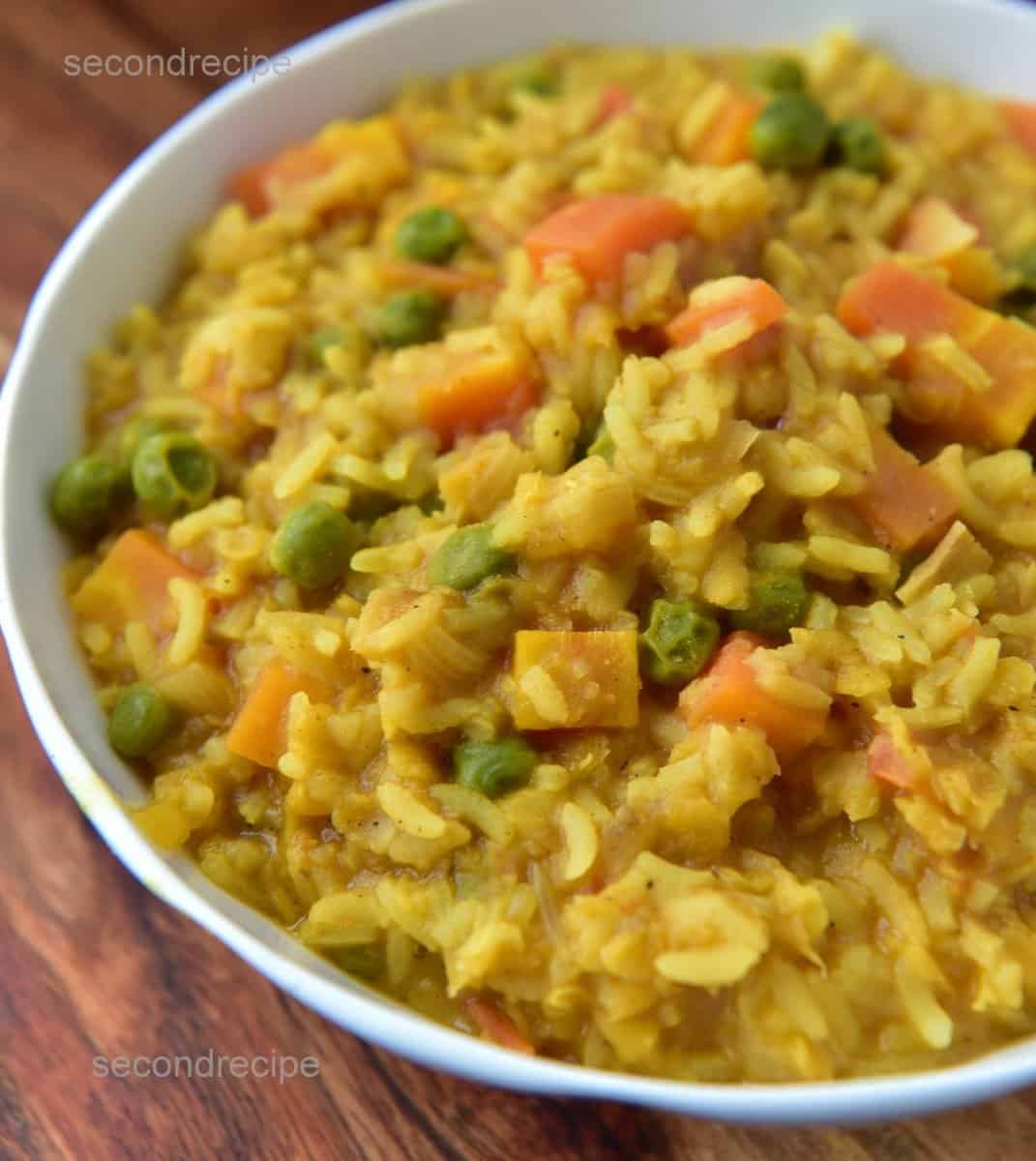 Dal khichdi recipe | Simple Rice and lentil porridge - Pilaf & rice ...