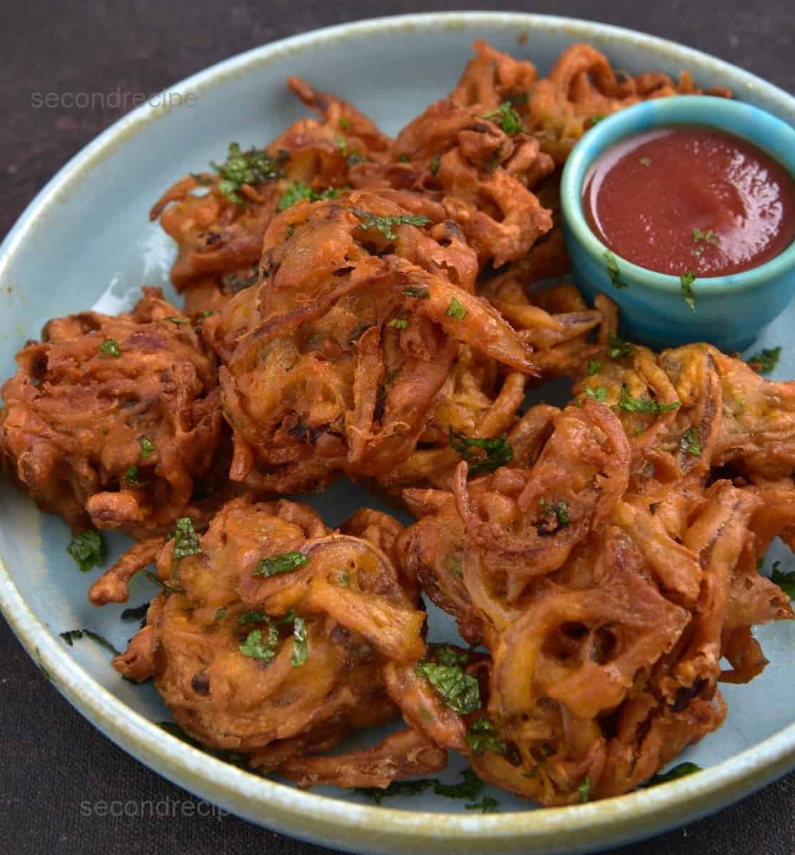 Crispy Onion Pakoda