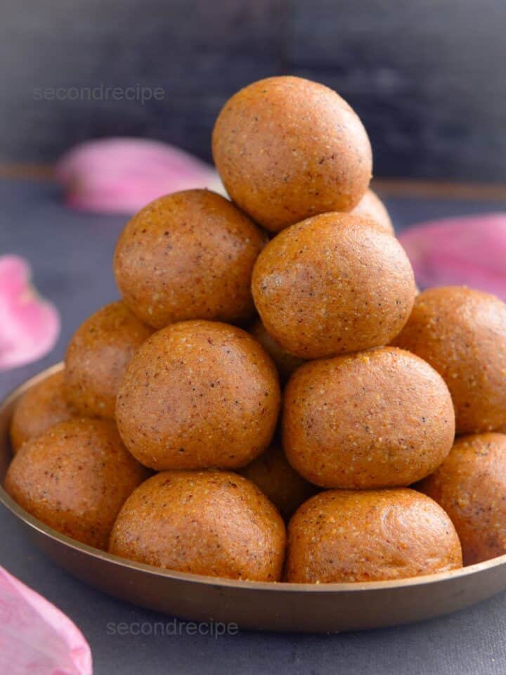 Mathura peda Recipe | Mawa peda recipe with jaggery - SecondRecipe
