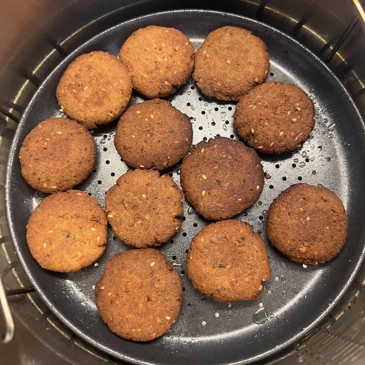 Air fryer frozen falafel | frozen falafel in air fryer - SecondRecipe