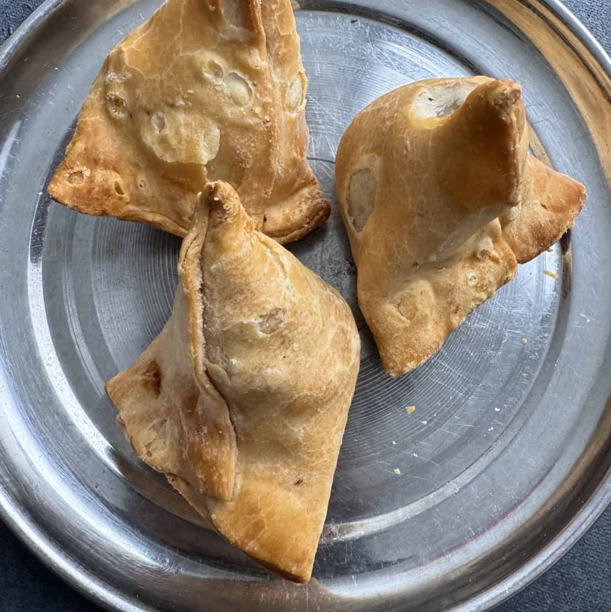 how to reheat samosas in air fryer | reheat samosa - SecondRecipe