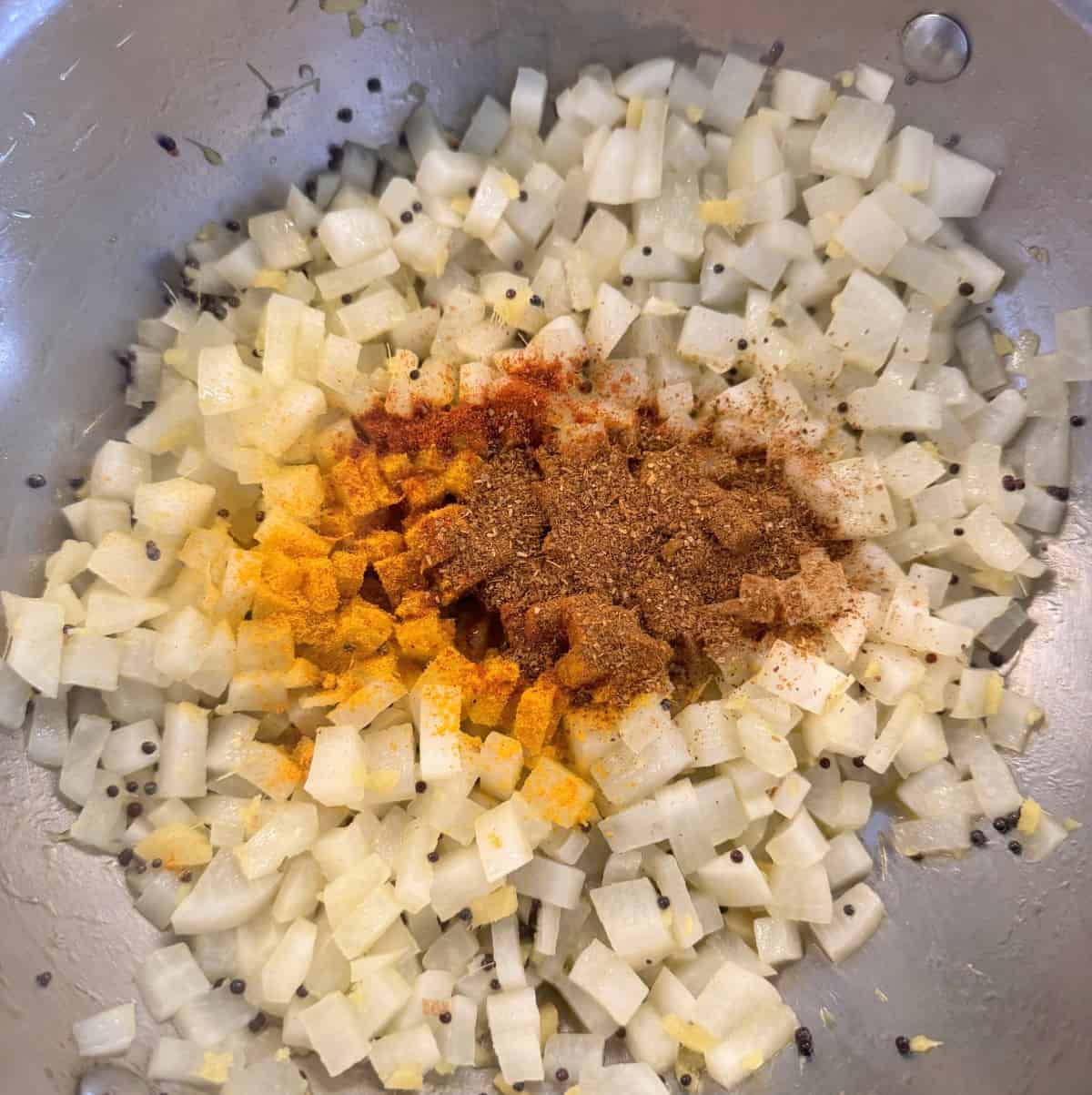 mooli ki sabzi | Indian radish curry with leaves - SecondRecipe