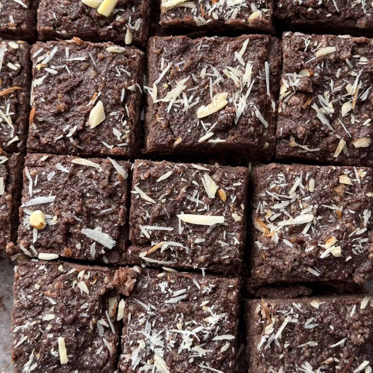 easy chocolate Kalakand | ricotta cheese burfi recipe - SecondRecipe