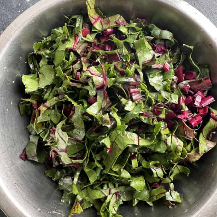 beet greens stir fry | Beetroot Leaves Thoran recipe - SecondRecipe